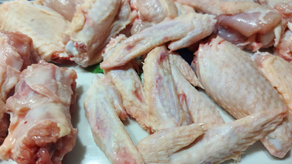 Alette di pollo in padella - Ricetta sfiziosa e saporita