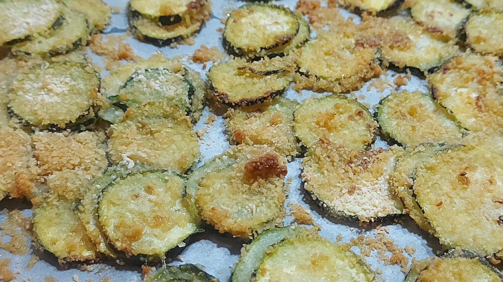 Zucchine gratinate al forno croccanti e leggere - Ricetta veloce